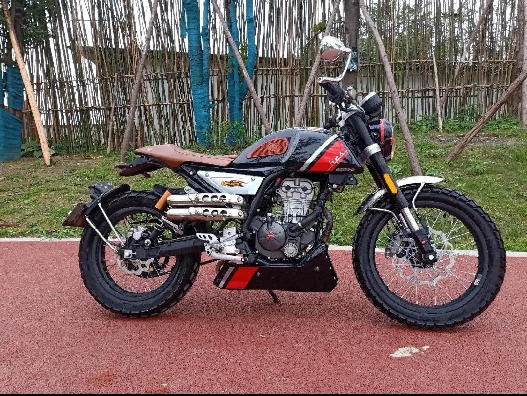 The first brother with retro appearance, Aprilia CR150 - iMedia