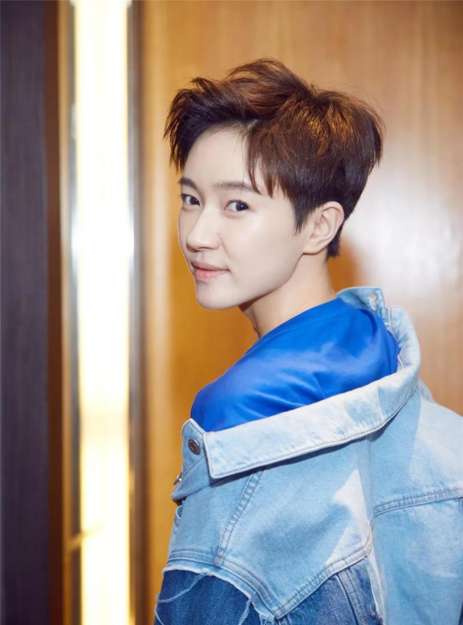 The absolute goddess Jiao Junyan - iNEWS