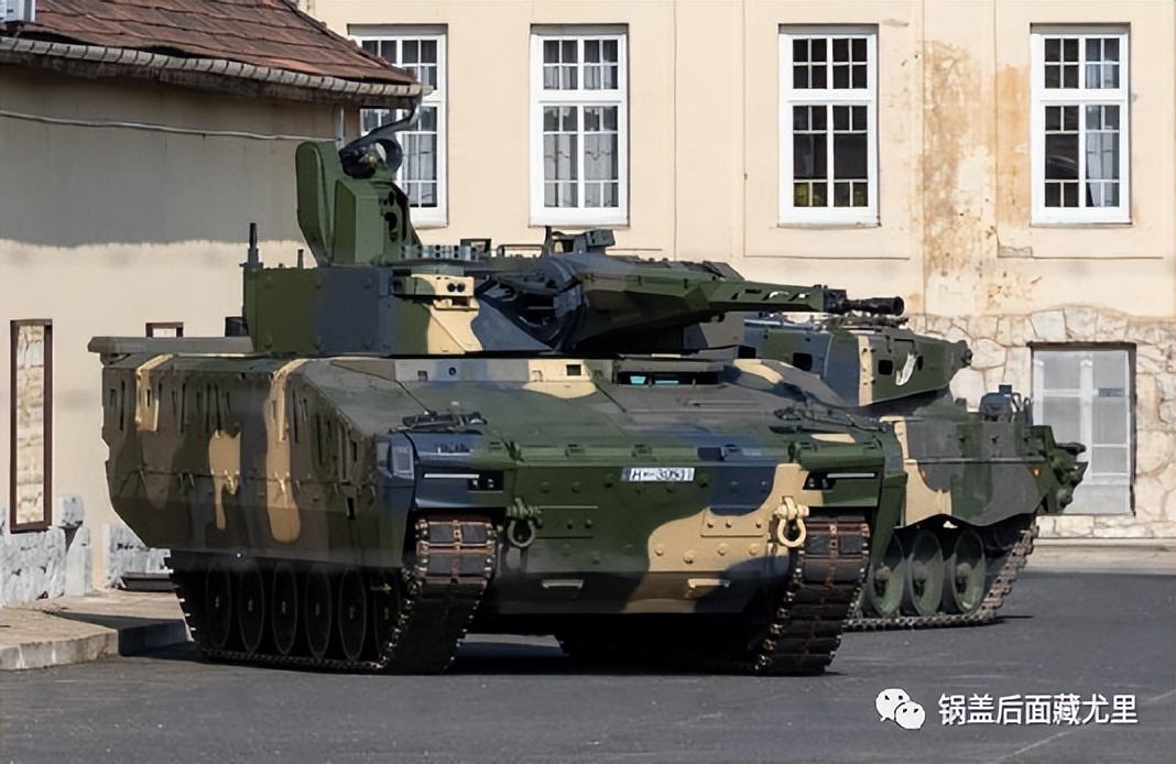 Hungary's first KF-41 "Lynx" heavy infantry fighting vehicle arrives, a ...