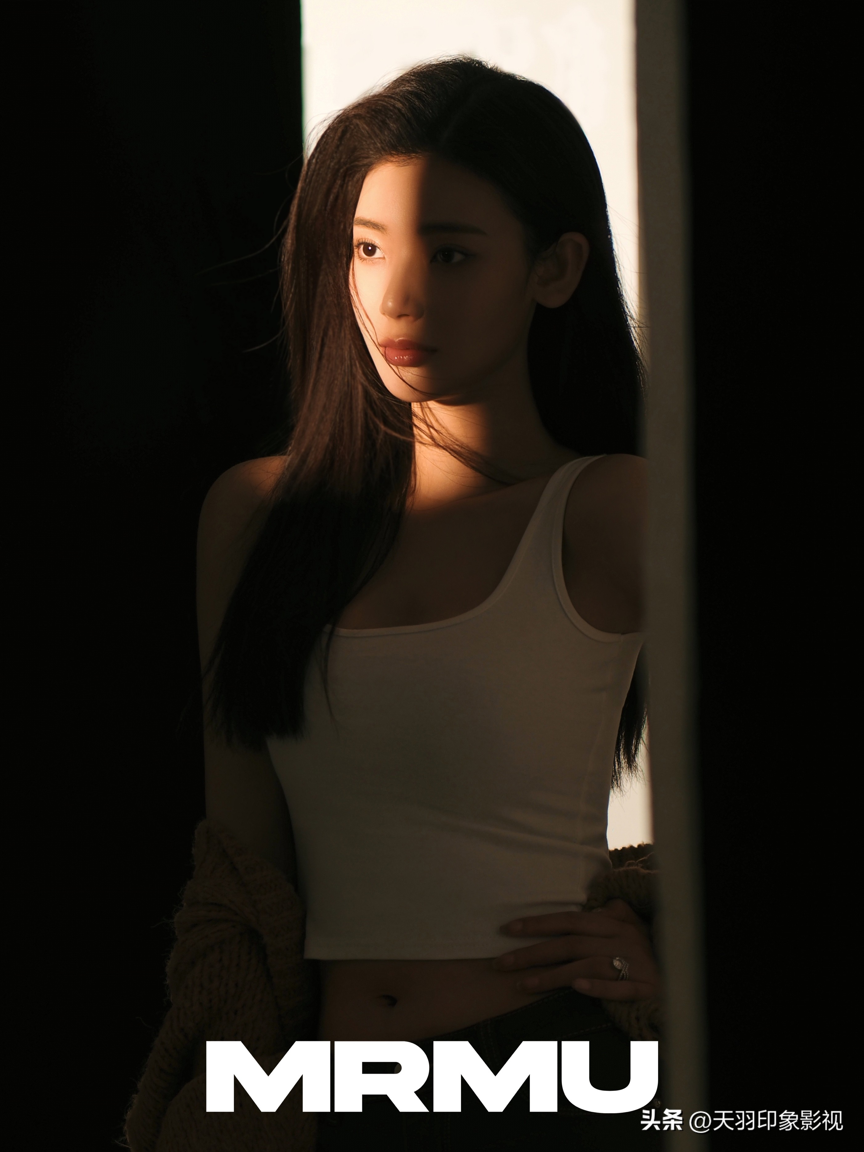 Long-legged beauty model Wang Xingchen's latest emotional photo ...