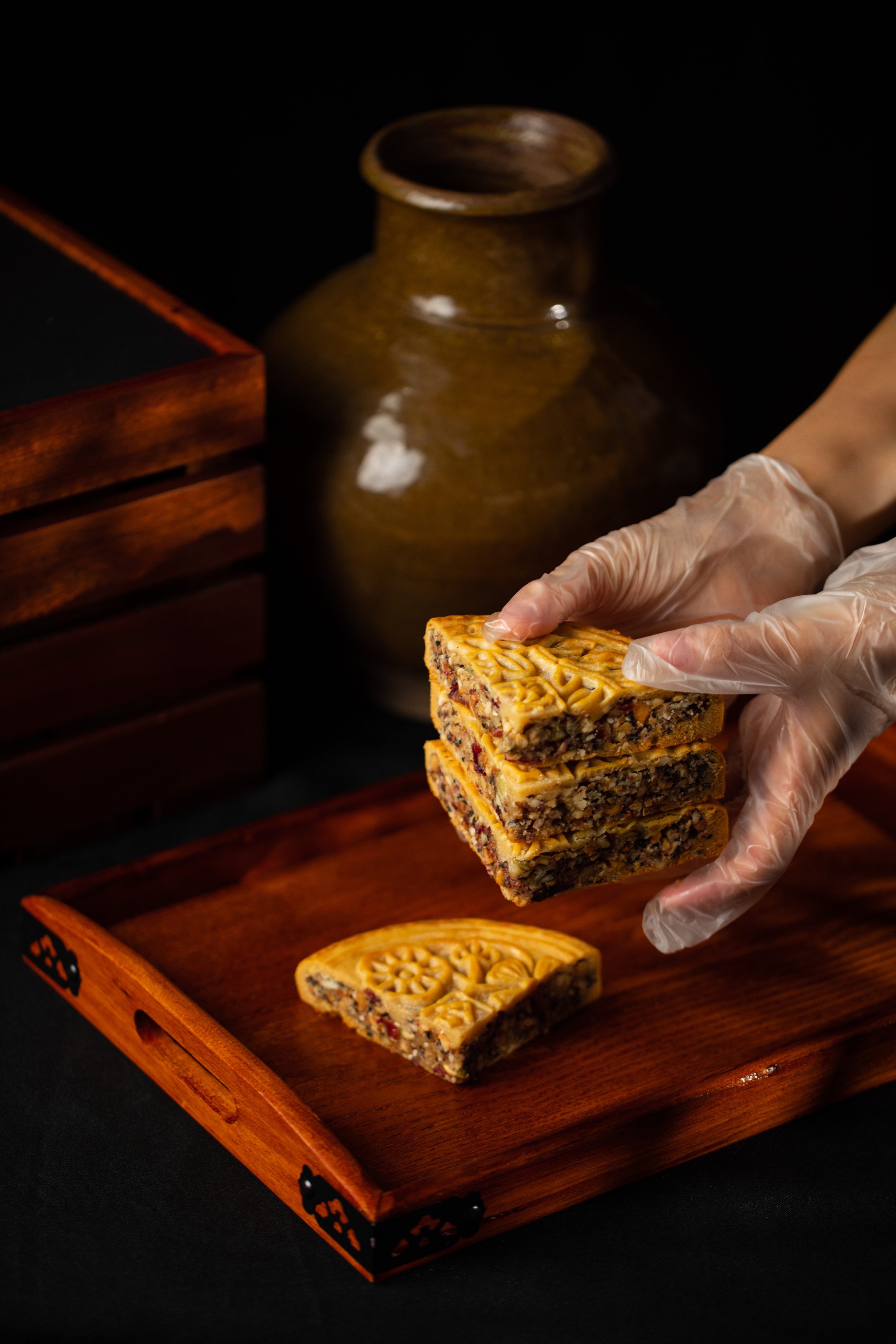 Talking about my two important criteria for choosing moon cakes - iNEWS
