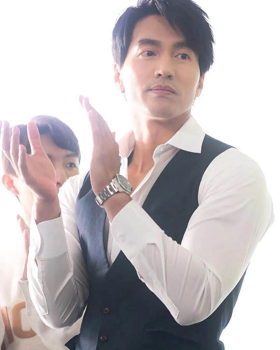 Jerry Yan, this muscular figure is 45 years old? - iNEWS