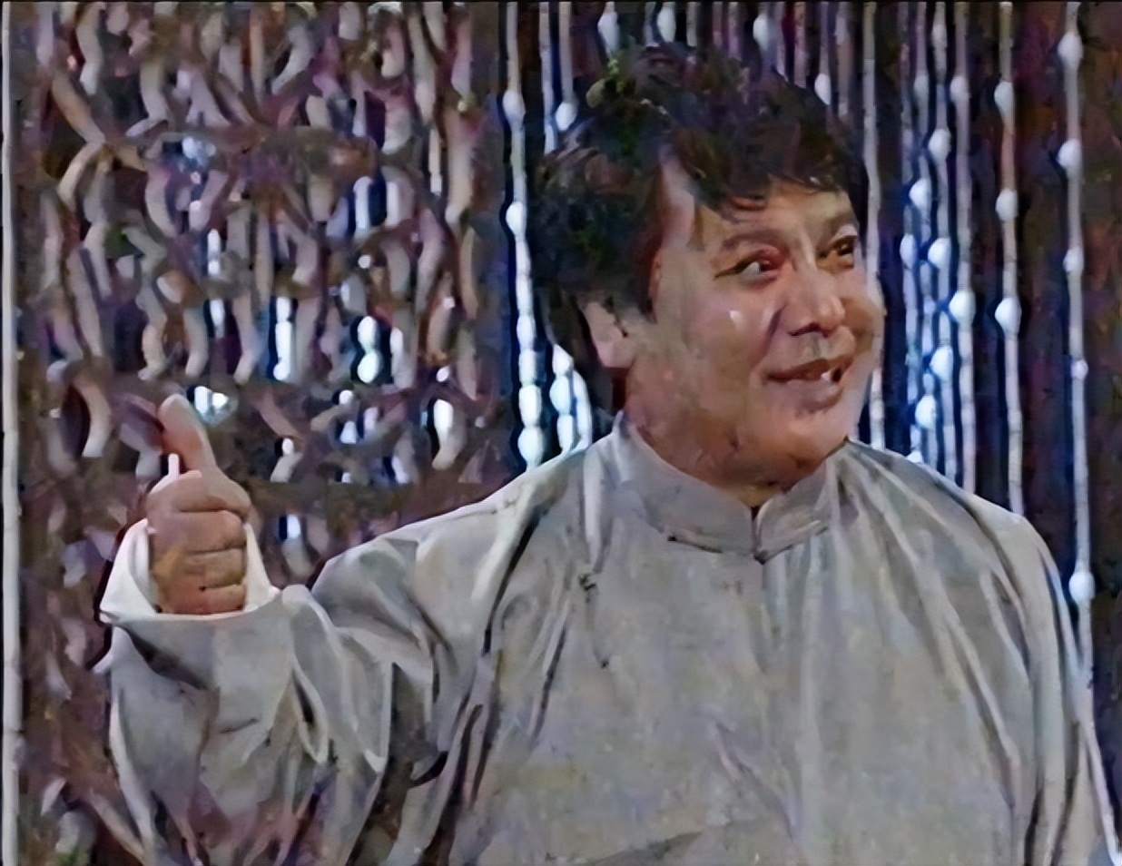 Why is "Quyuan Zatan" red and why is it yellow, look at the first and ...