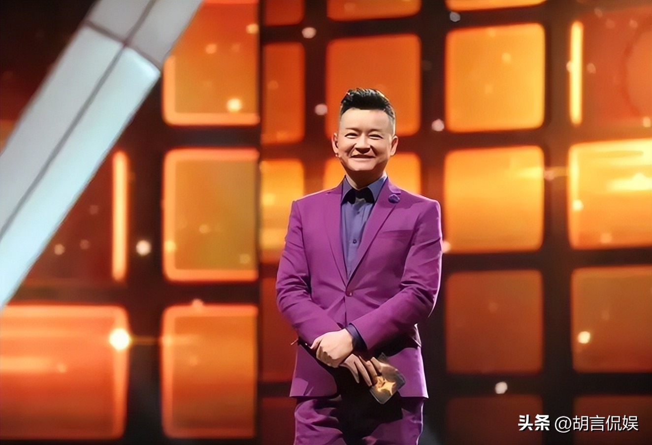 The well-known host of CCTV left CCTV to go to the United States at the ...