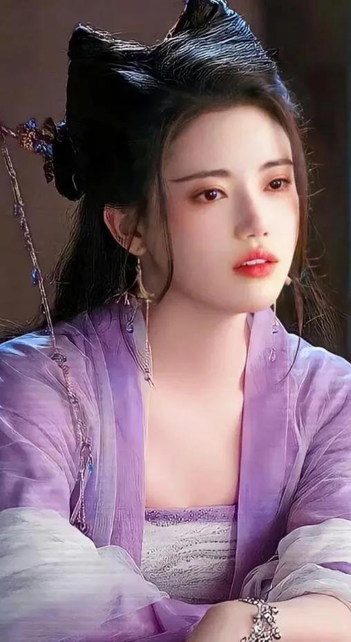 The fox played by Sun Zhenni in "Till The End Of The Moon" made a ...