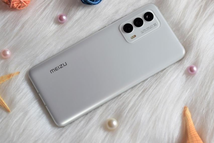 Which mobile phone protects privacy better?Also have to look at the ...