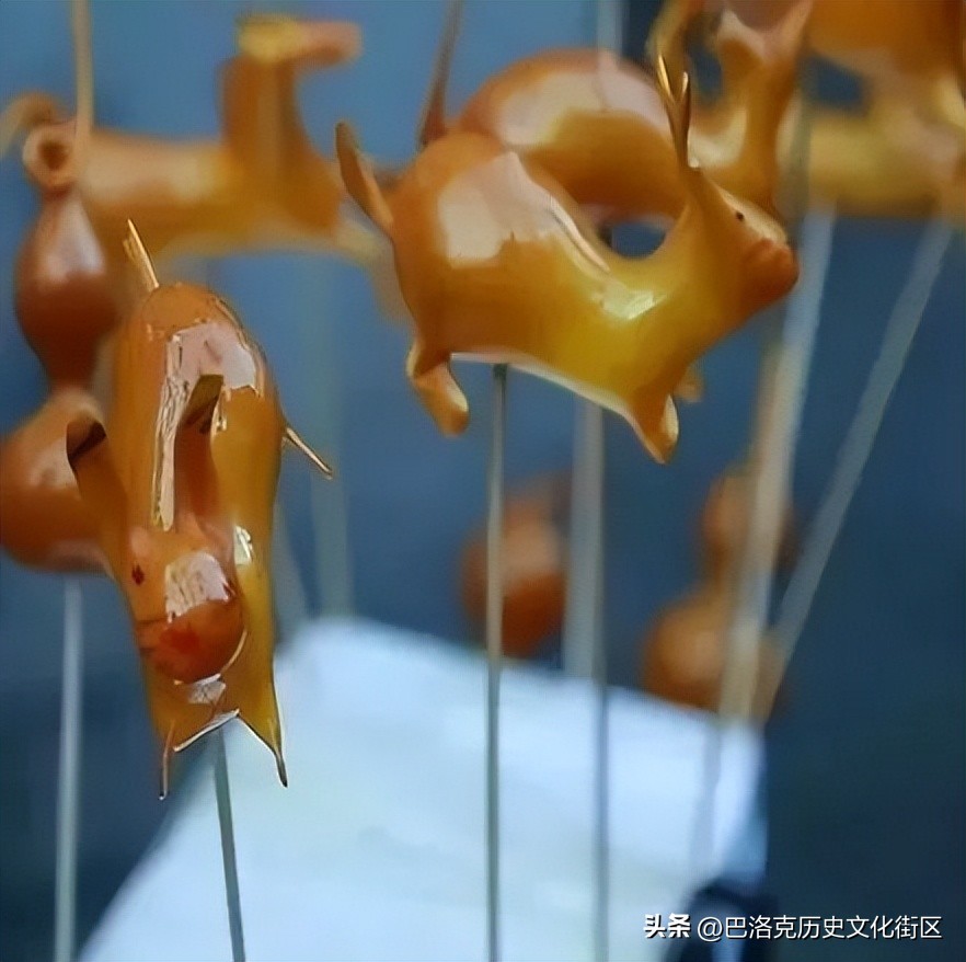 Enjoy life, walk in Chinese Baroque - iMedia