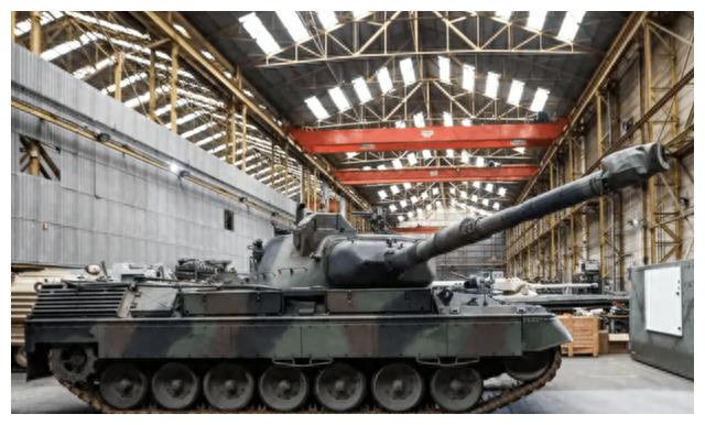 Treating Ukraine as a garbage collector, the West aids Ukraine with ...