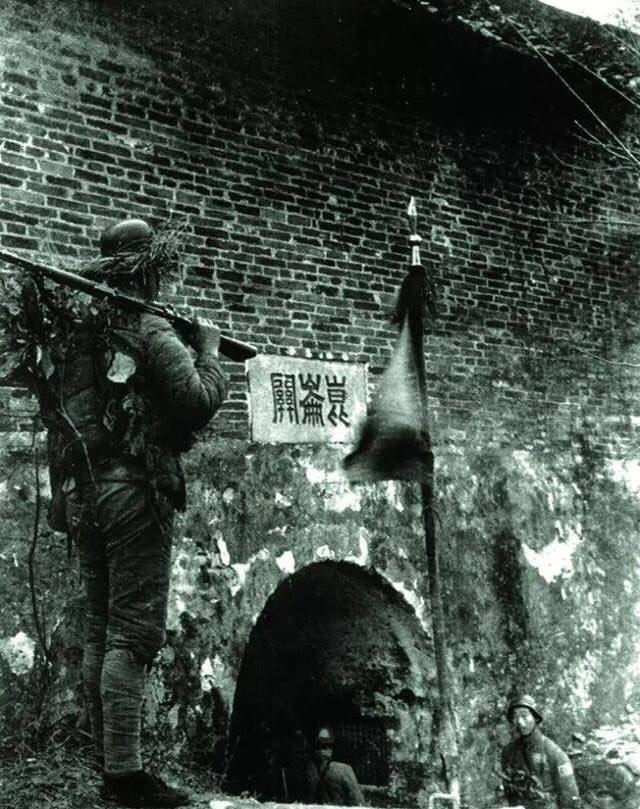 With an army of more than 4 million people, why did the whole army get ...