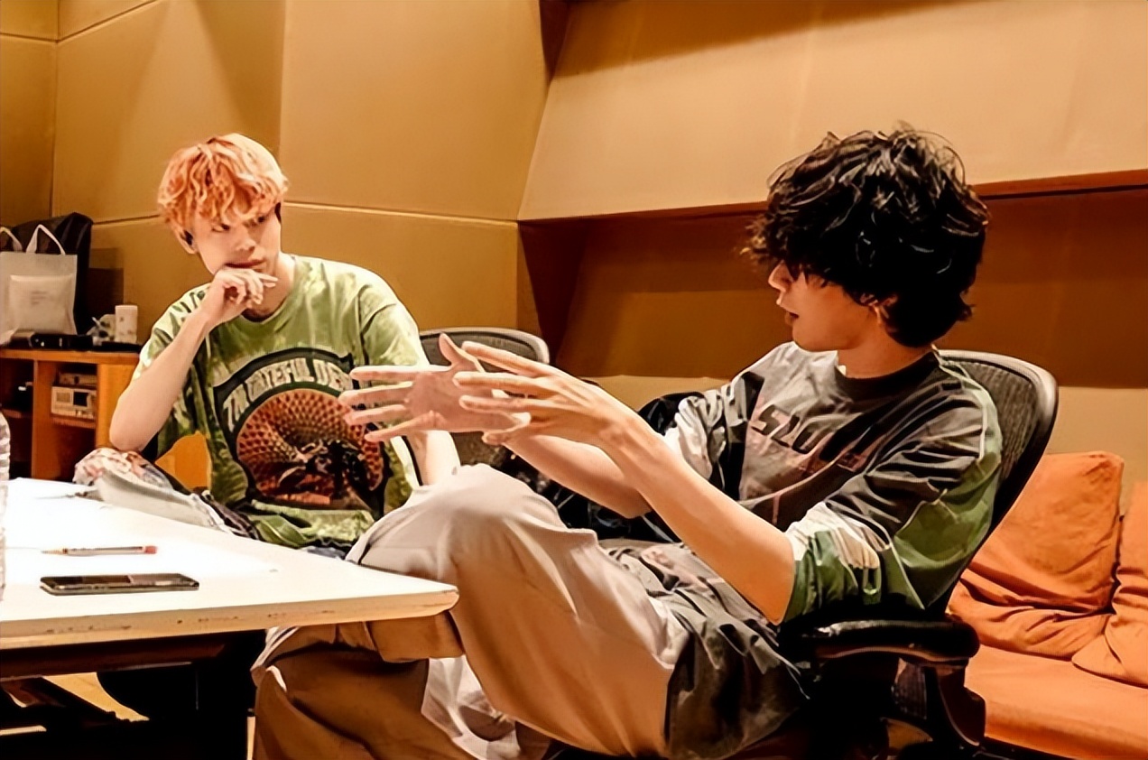 Kenshi Yonezu: He is a genius and autistic, a Japanese god-level singer ...