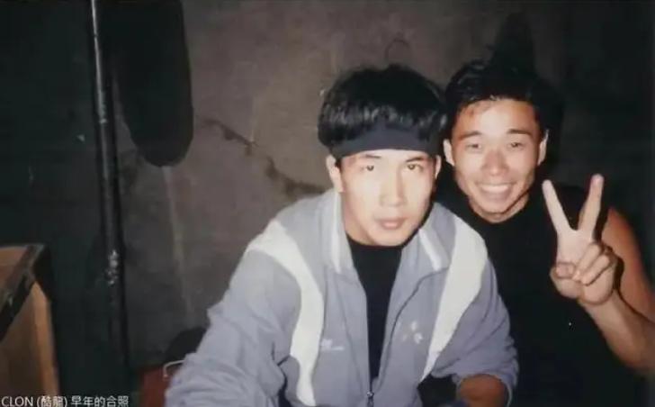 Gu Junye: After working in a nightclub, surrounded by young girls, his ...