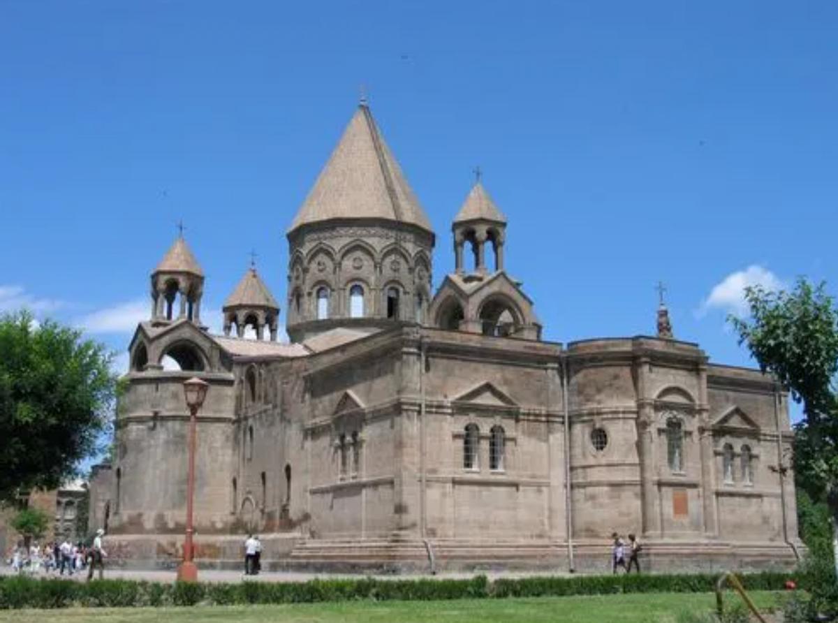 What are the cultural traditions of Armenia? How is cultural heritage ...