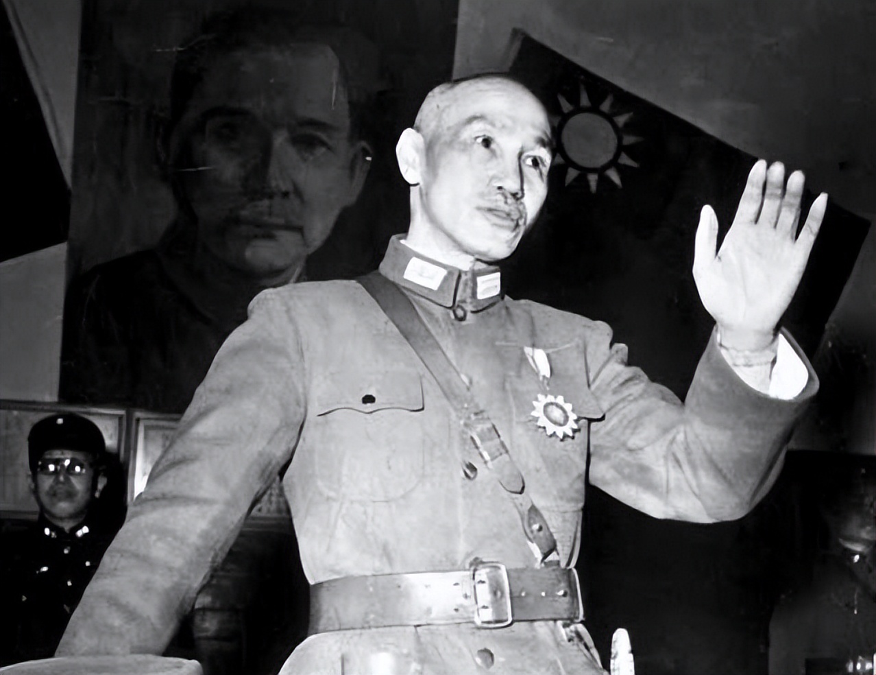 Peng Dehuai asked Mao Zedong: You have never been to a military academy ...