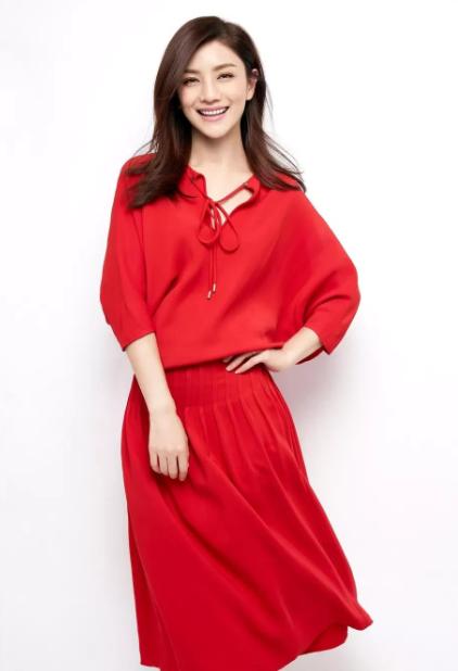 Beautiful and generous - Hu Ke - iNEWS