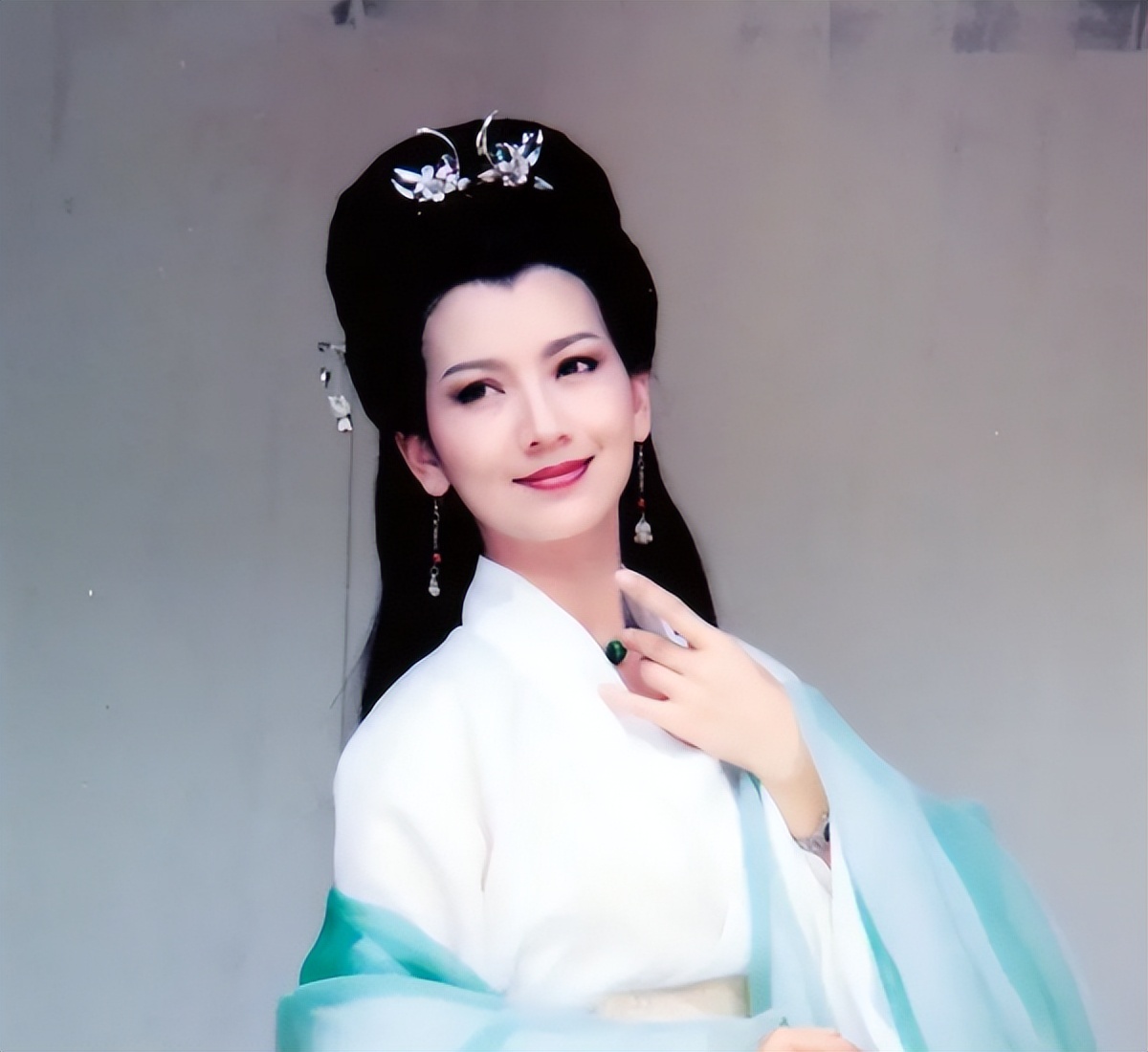 In "Legend of the New White Snake", Xu Xian is played by a woman, and ...