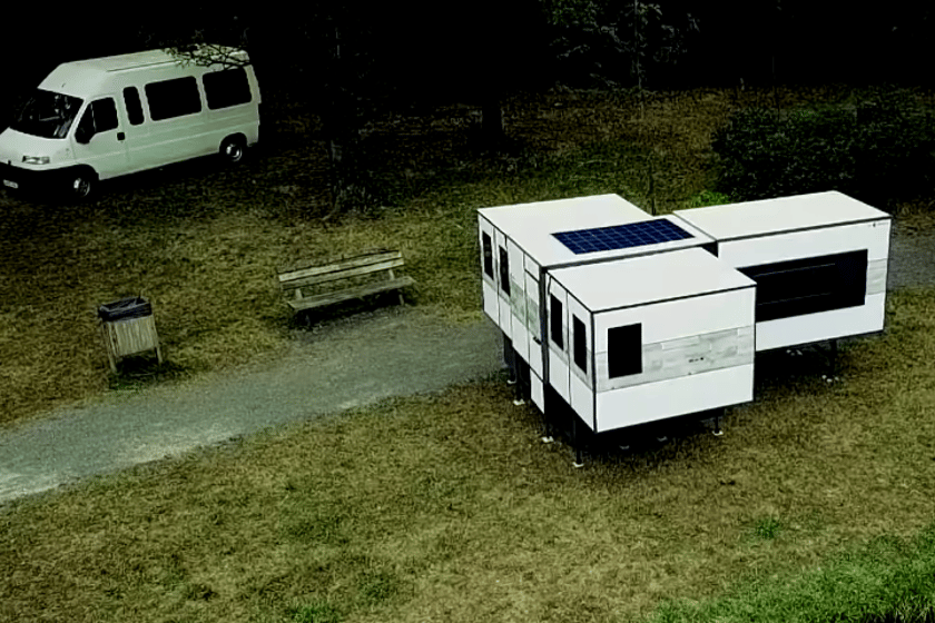 This old man's invention can turn any van into an RV in seconds~ and it ...