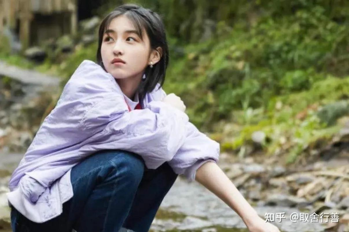 Average-looking but recognizable actor - iMedia