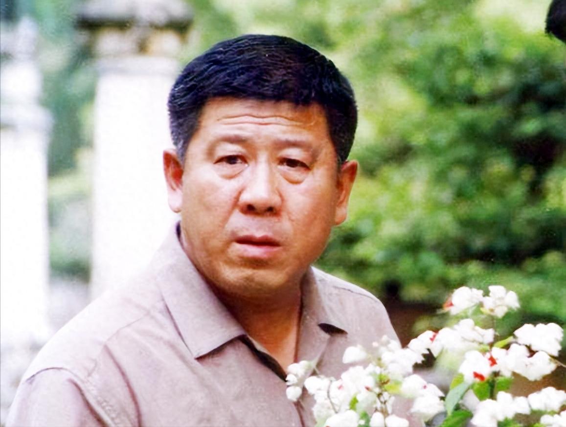 Cheng Yu, an old drama player: My wife leads the family and outside the ...