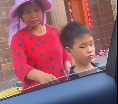 If a child has 4 "minor problems", it means high IQ and smartness ...