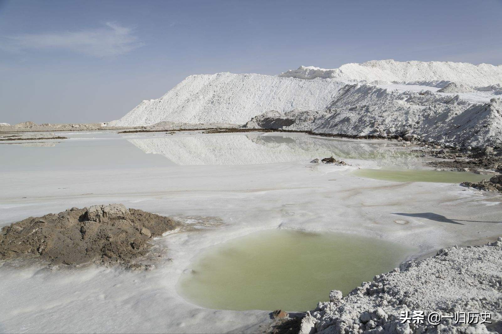 The legendary "Lop Nur", the former atomic bomb test site, now feeds ...