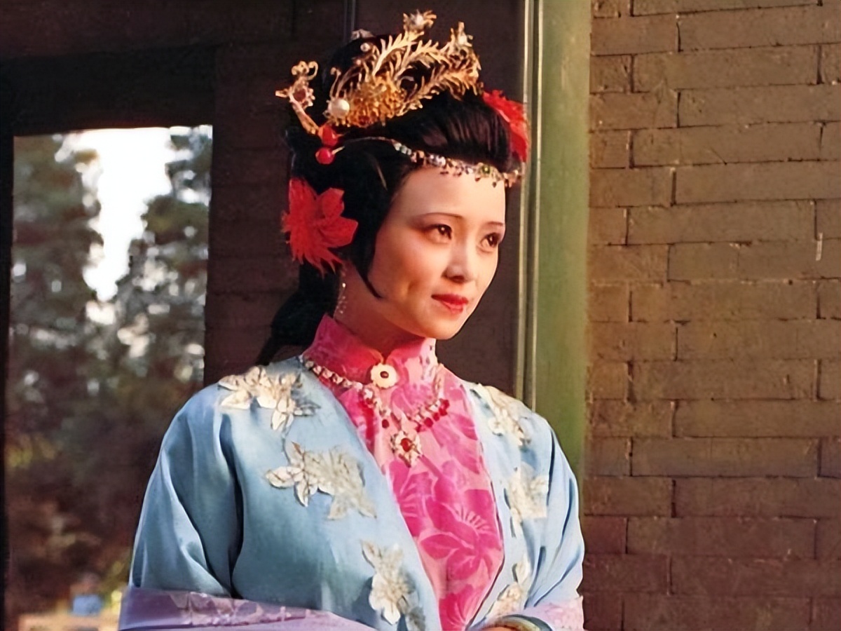 Why did Qin Keqing know the news of Yuanchun Fengfei in advance? - iNEWS