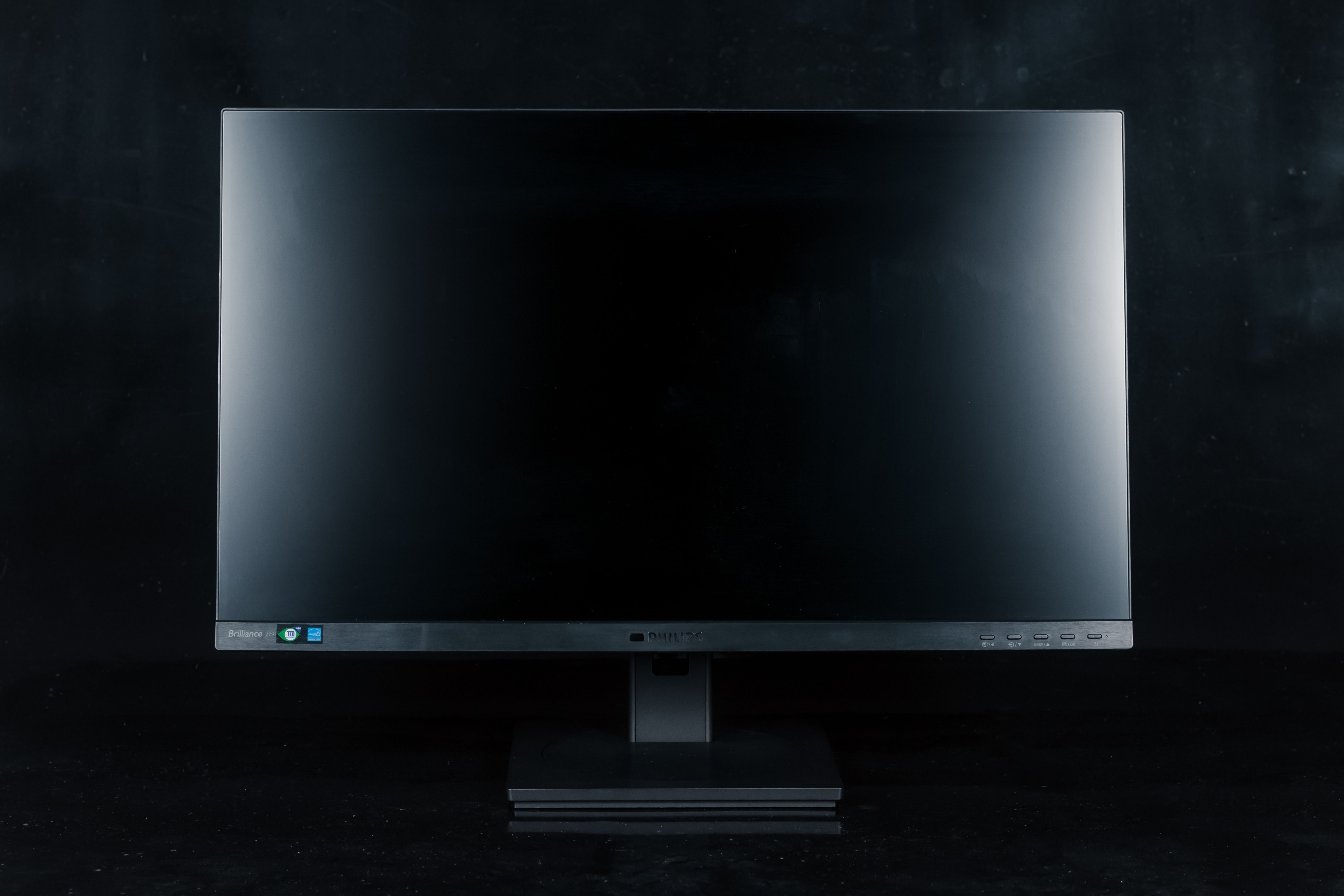 The first 4K retouching monitor for young people, Philips 279P1 monitor ...