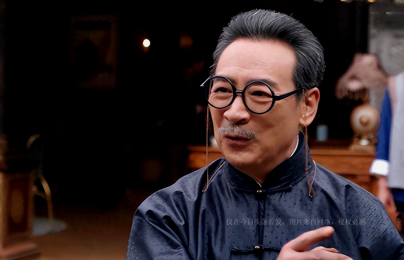 Li Ting: You married Kou Zhenhai, who is 21 years older, and gave birth ...