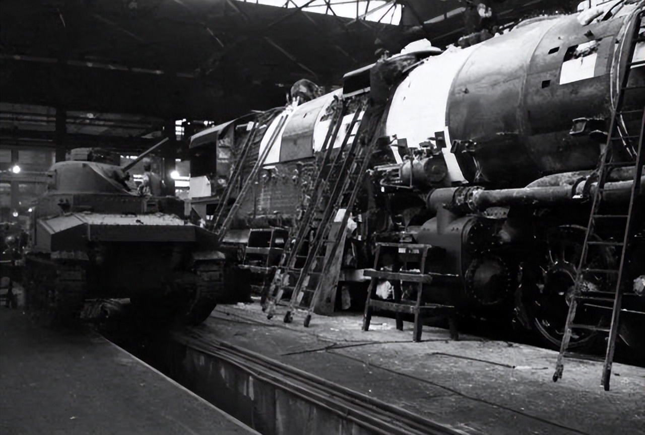 A train with a propeller? In 1931, Germany built a "high-speed rail ...