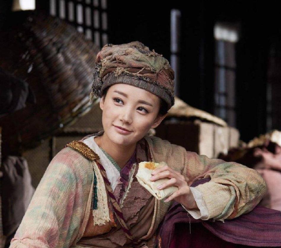 What has Huang Rong experienced in her life?Read the names of the three ...