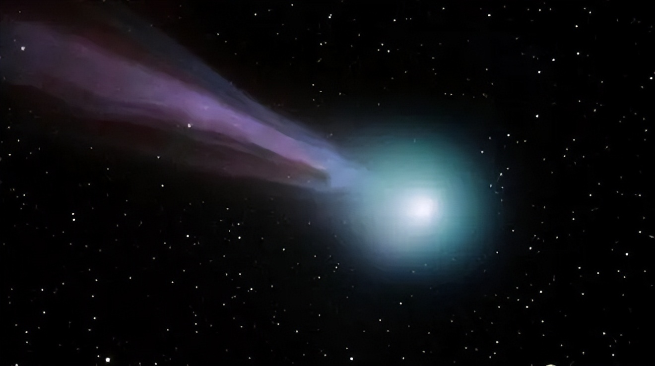 The largest comet in history is flying, weighing 500 trillion tons, 9.7 ...