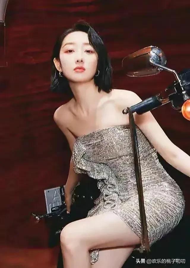 Lin Daiyu in Dream of Red Mansions: Jiang Mengjie was secretly photographed up her skirt and ...