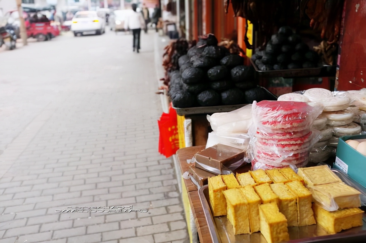 This old street in Shaoyang is named after the character "Well", which ...