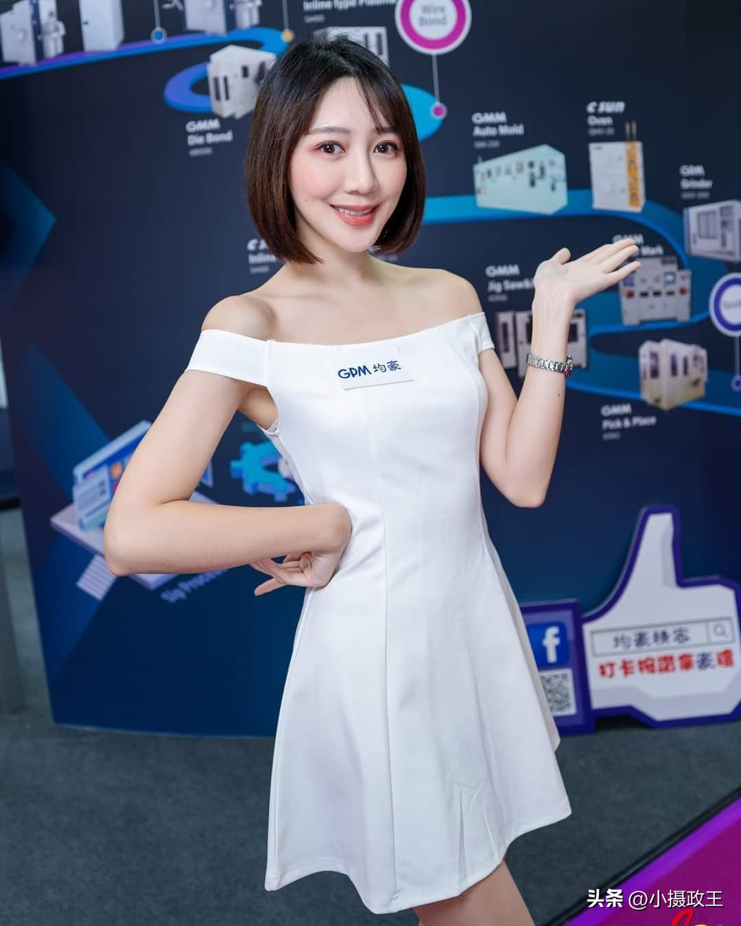 The ever-changing beauty Peng Xuan is sweet and seductive, so she has a ...