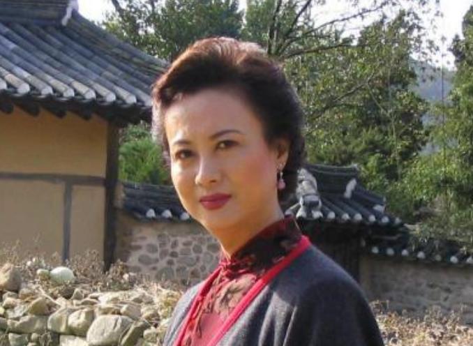 Bai Han: The first marriage suffered domestic violence, the second ...