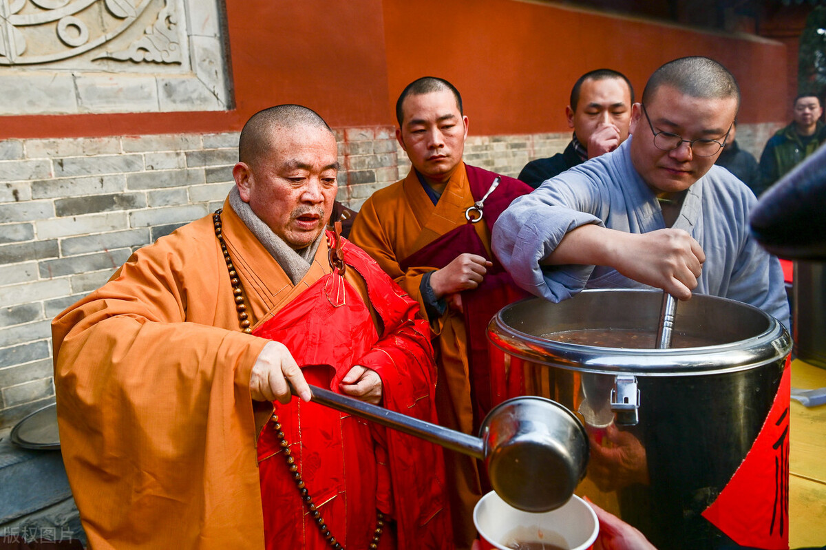 They are both monks and monks. Why are Taoists as skinny as firewood ...