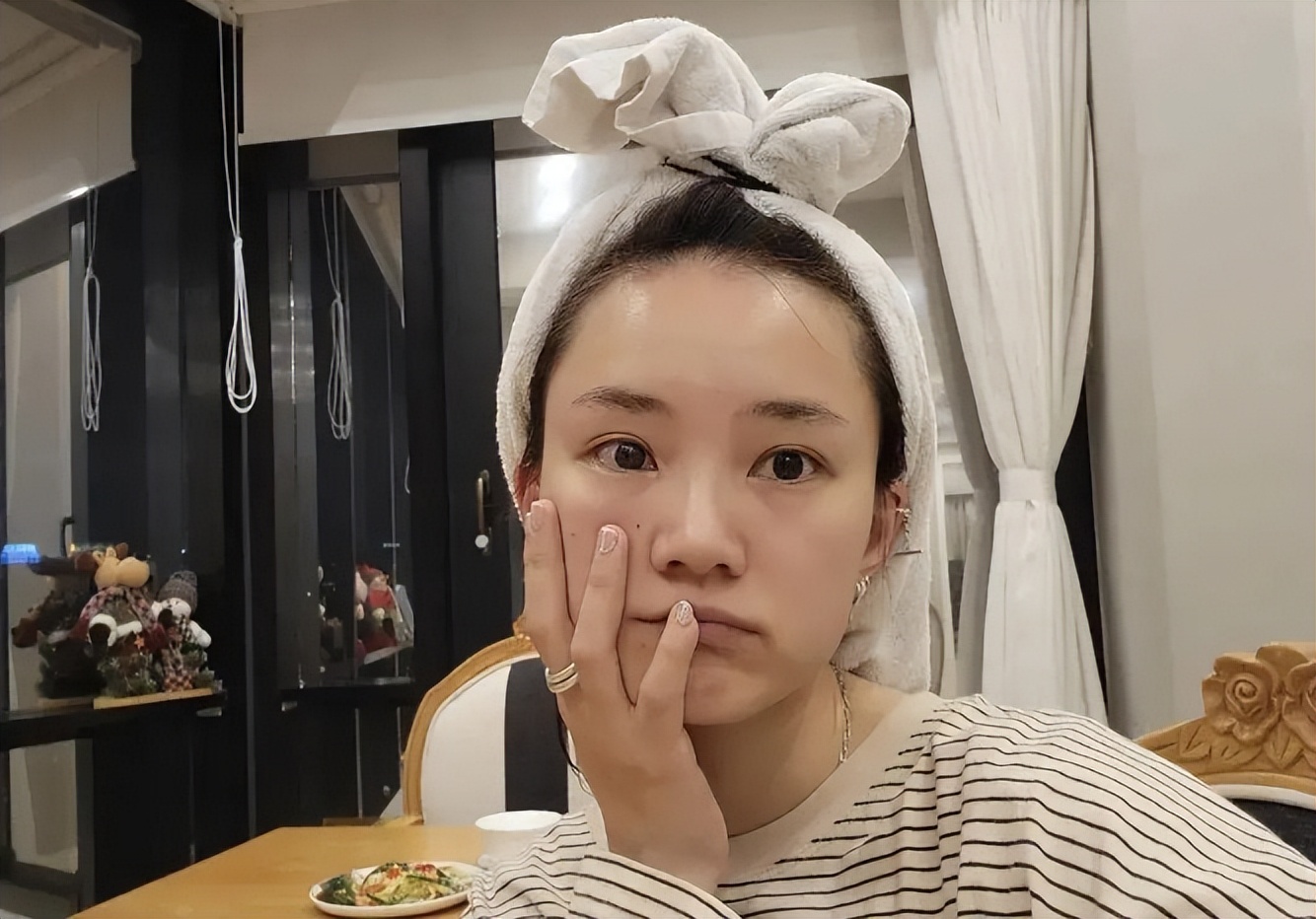 When she was 18 years old, she became the heroine of an idol drama, and ...