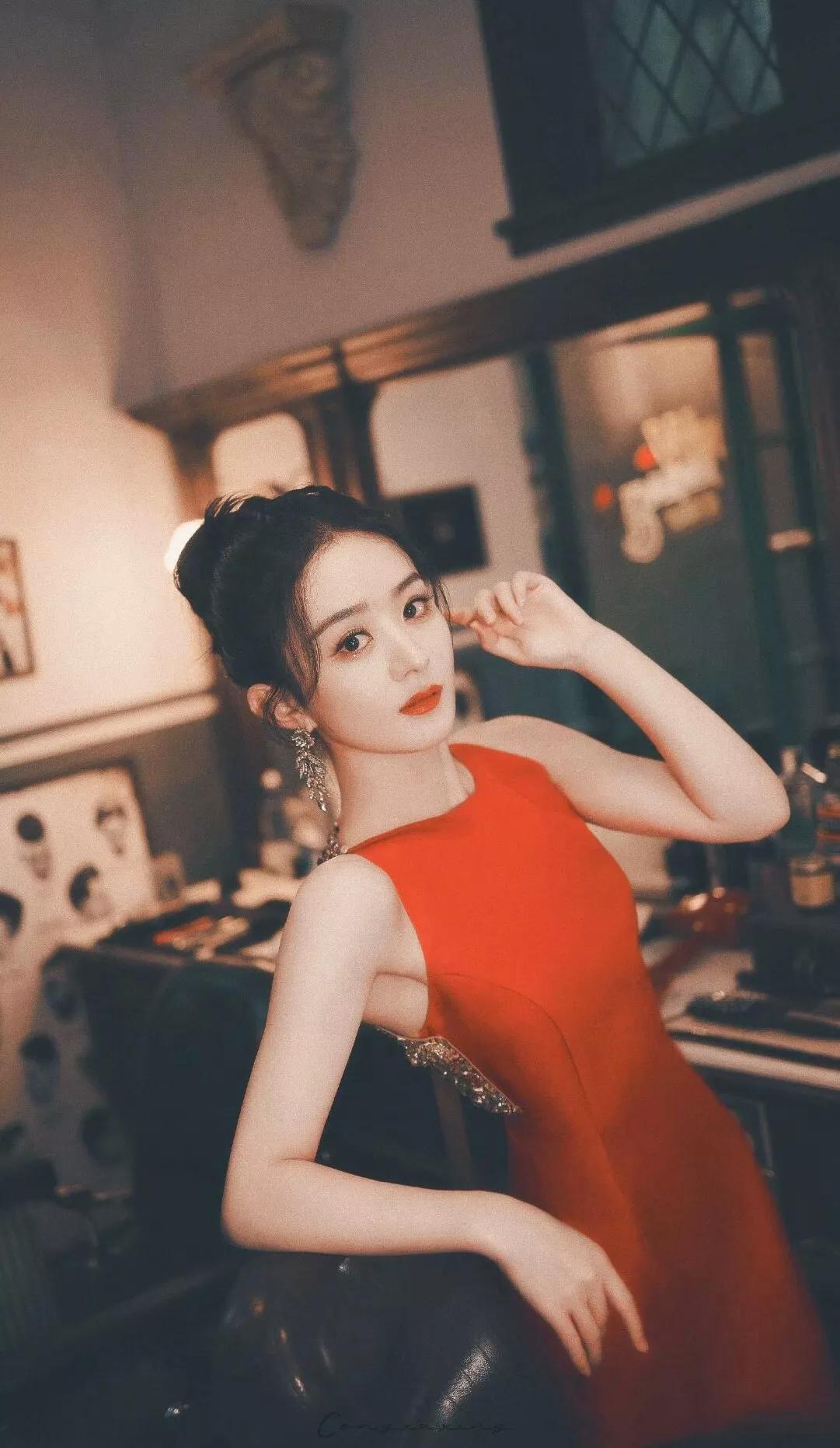 Zhao Liying's three Guo Pei Gao Ding, which one do you like - iNEWS