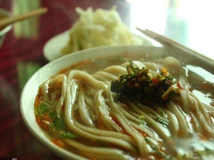 The special noodles from all over Ningxia are coming, and the bowls are ...