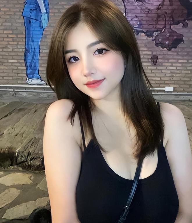 Thai beauty model Nook.napa is known as the Thai version of Michelle Chen! - iNEWS