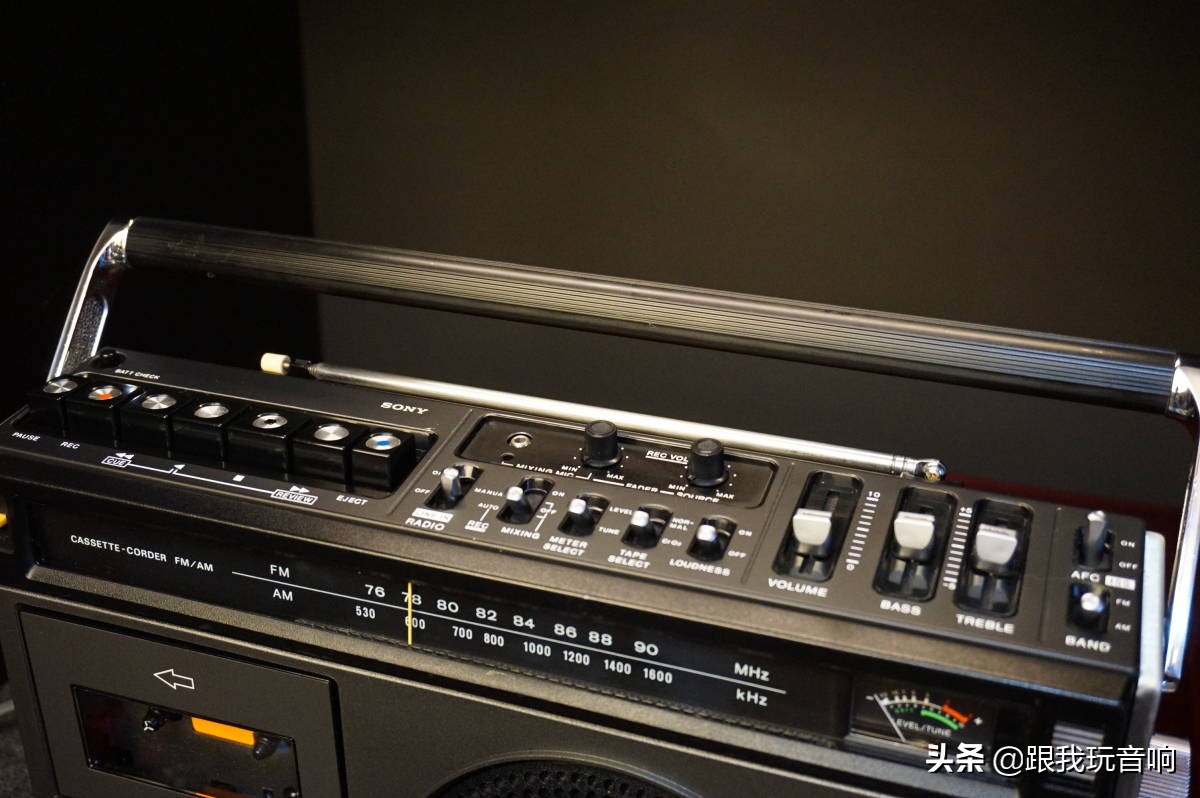 Sony SONY CF-1980 mono recorder two-band radio cassette player - iNEWS