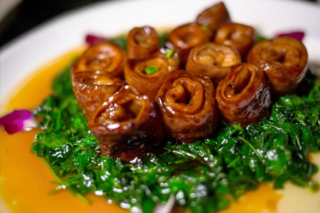 Top 10 Delicious Shanghai Local Dishes - iNEWS