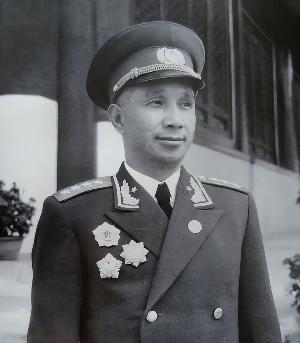 Su Yu ranks first among the ten generals. Why did his official career ...