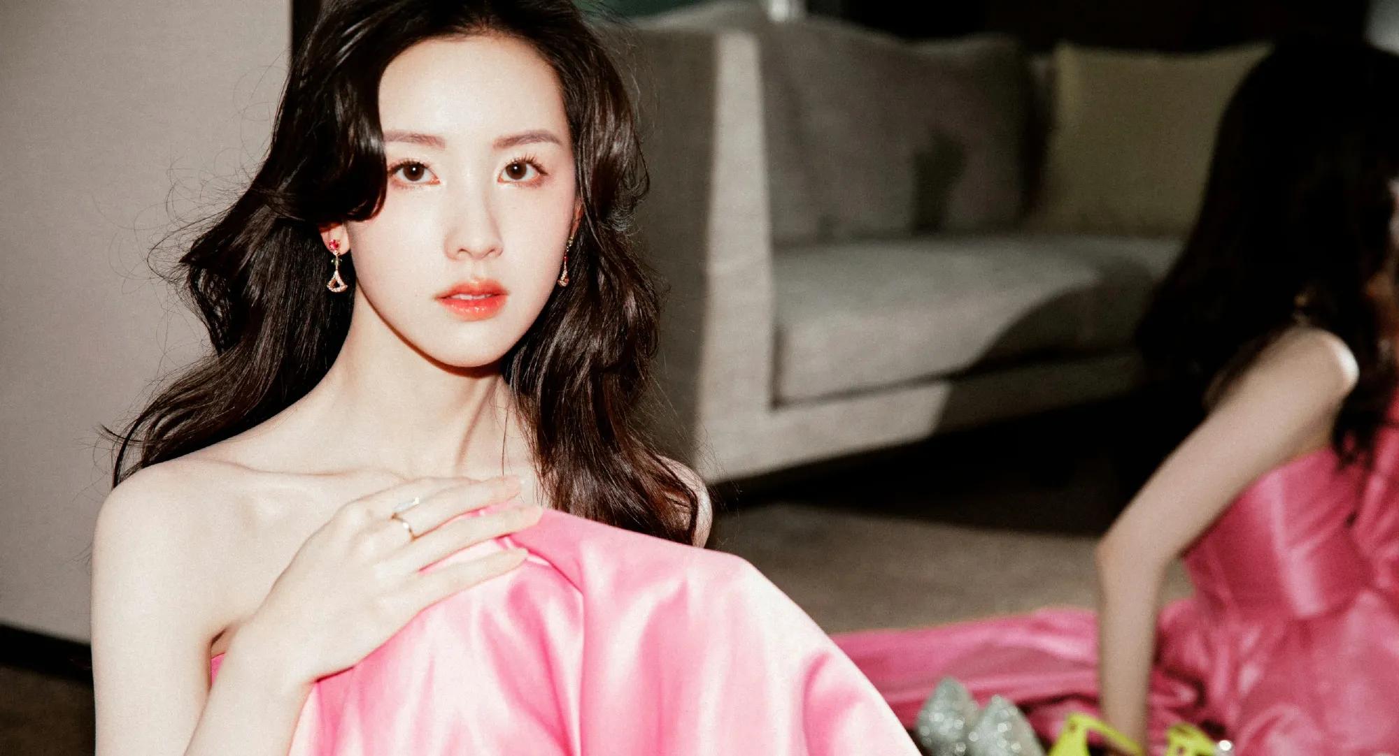 Chen Duling pink dress - iNEWS