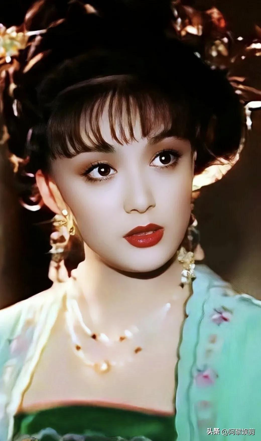 Concubine Xiao Shu played by Yu Hui: national beauty and heavenly appearance, immortal and ...