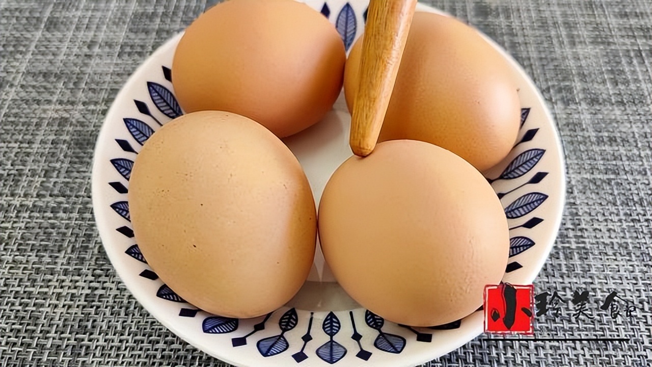 Breakfast scallion egg cake, 4 eggs to get it, easy to learn, delicious ...