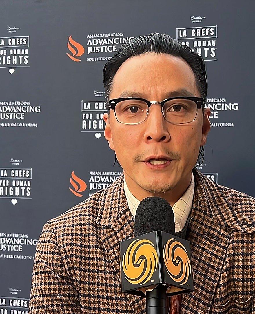 Wu Yanzu's recent photos turned into a greasy uncle, his hairline moved ...