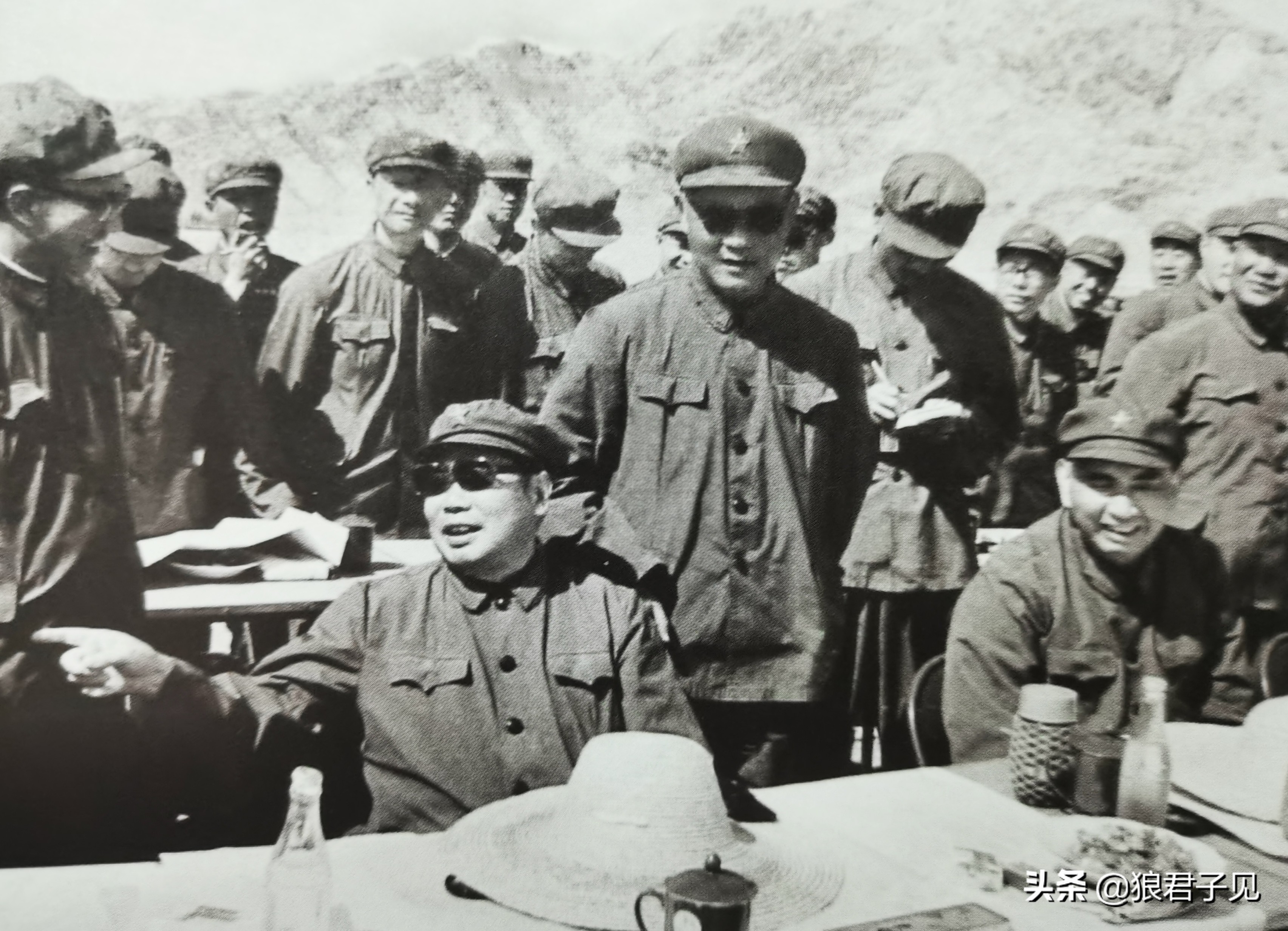 Old photos of Yang Dezhi in his early days as chief of the general ...