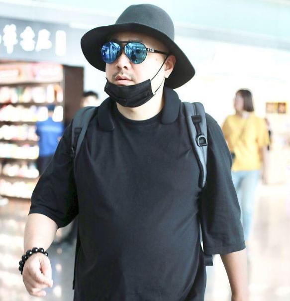 Fat sea? 51-year-old Xu Zheng's recent situation has been exposed. He ...