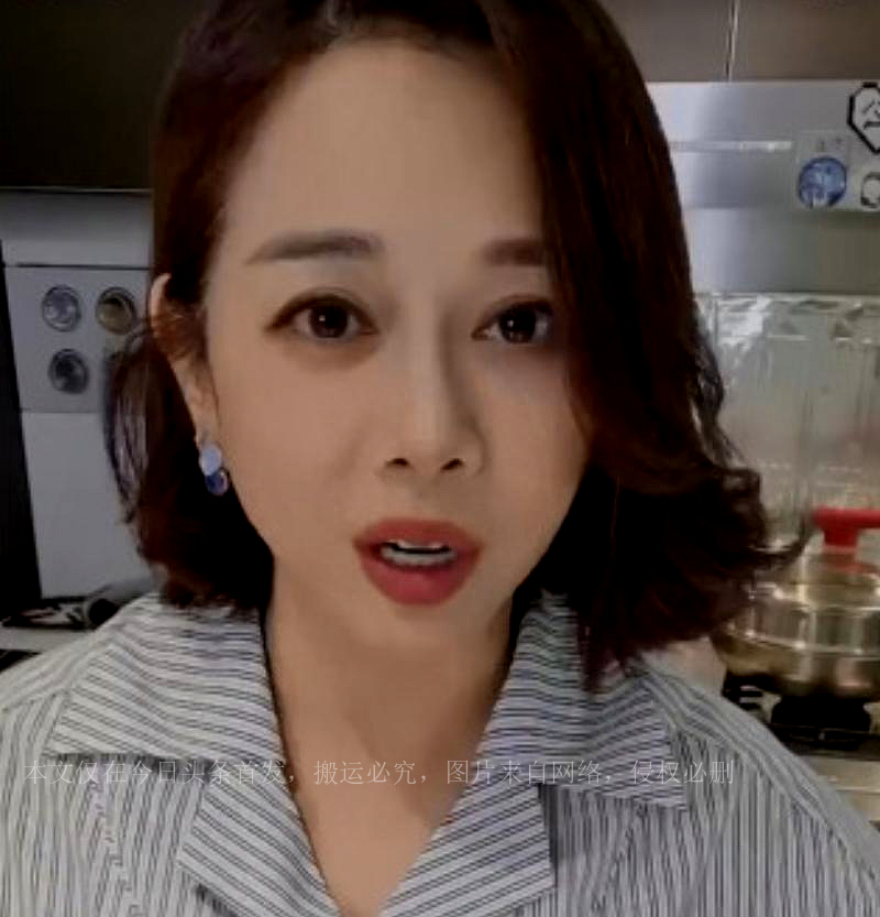 Chen Songling and her husband returned to Hong Kong to visit relatives ...