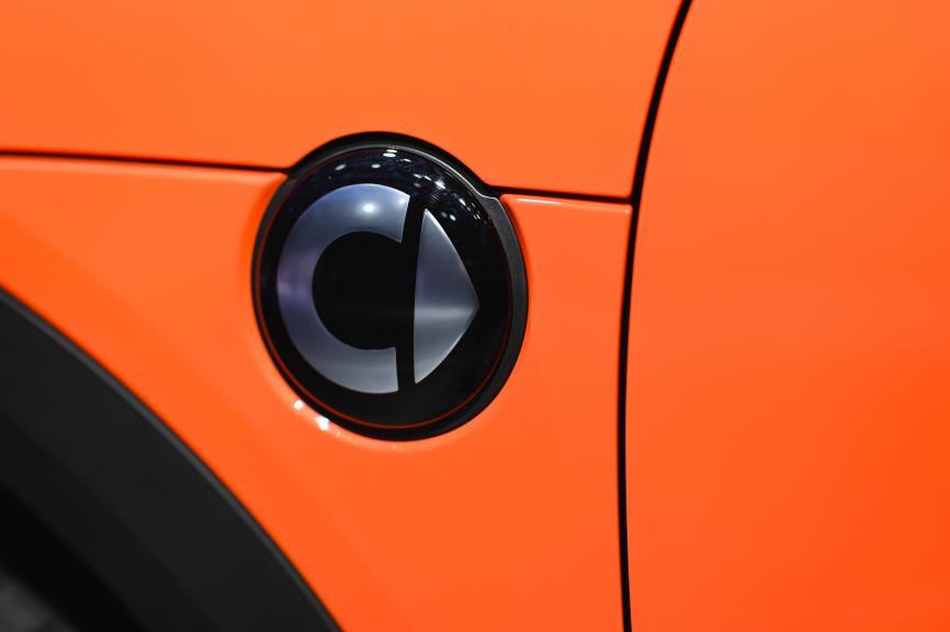 Defining new luxury aesthetics, Mercedes-Benz, smart Elf#1 won the ...
